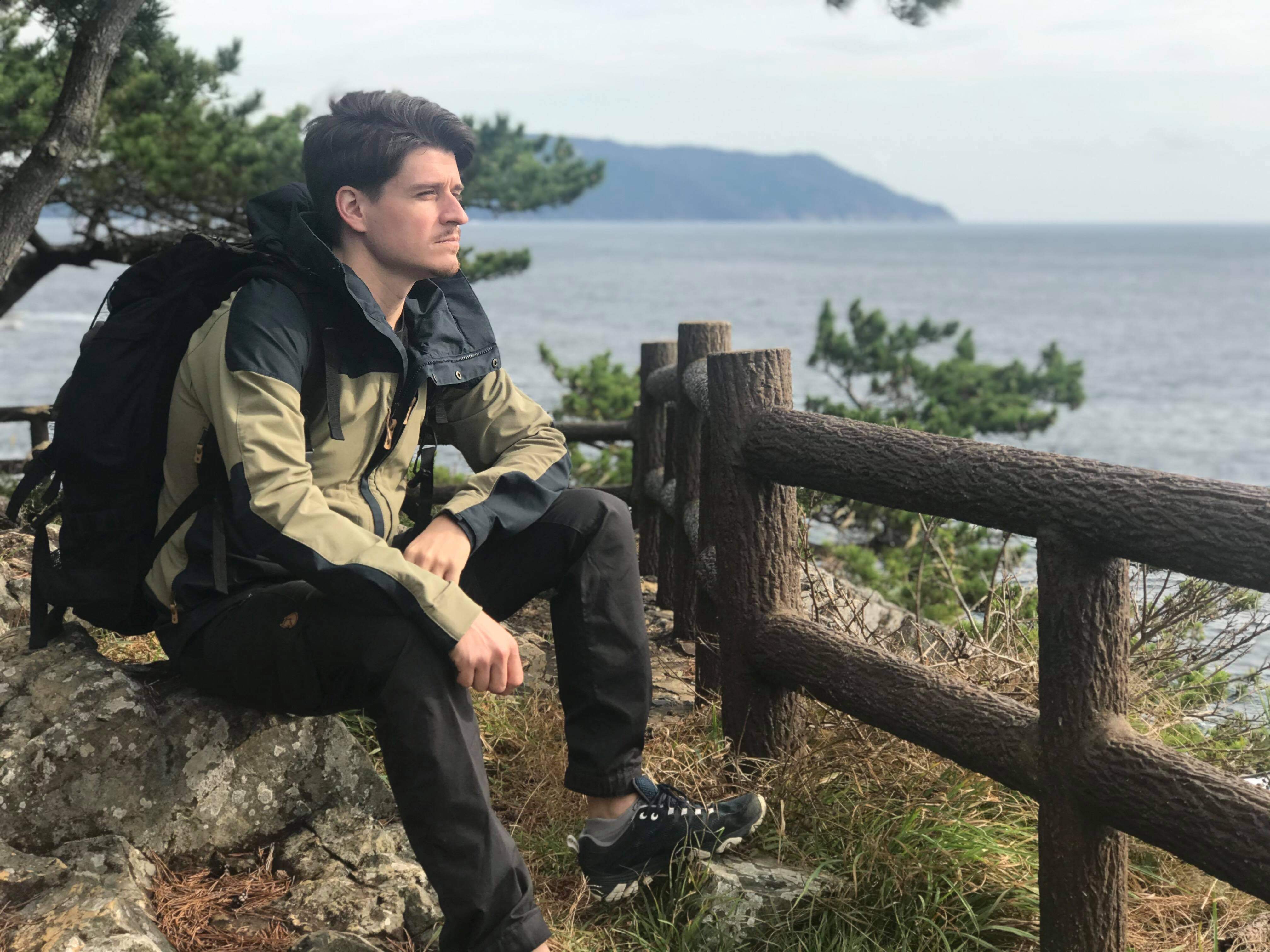 Kyle Card – Canadian Actor and Reporter in Tokyo